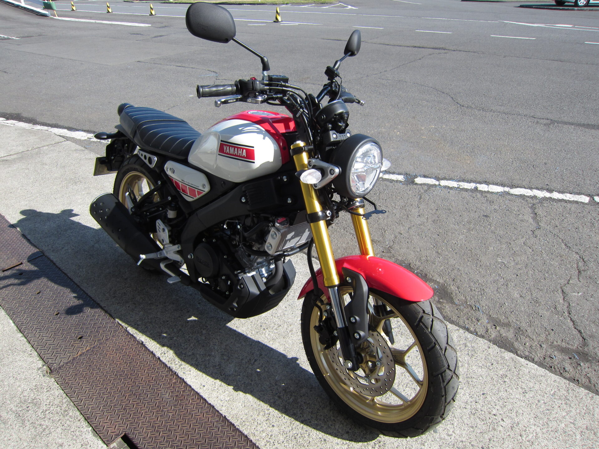 XSR155のハンドル交換とレバー交換の手順 | マコ・メンテ