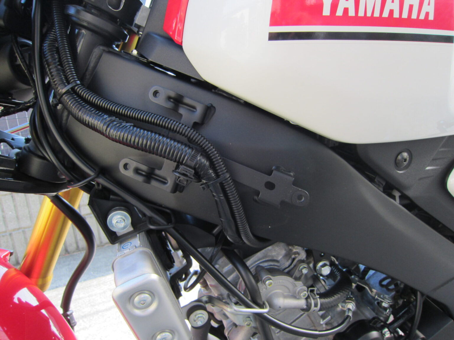 xsr115フレームカバーの中身が気になる！ | マコ・メンテ